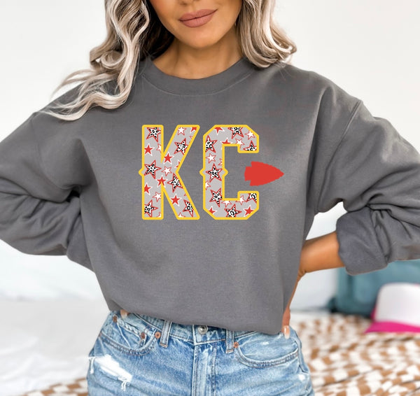 Grey KC Stars Red Arrowhead Charcoal Sweatshirt - Olive Street Boutique