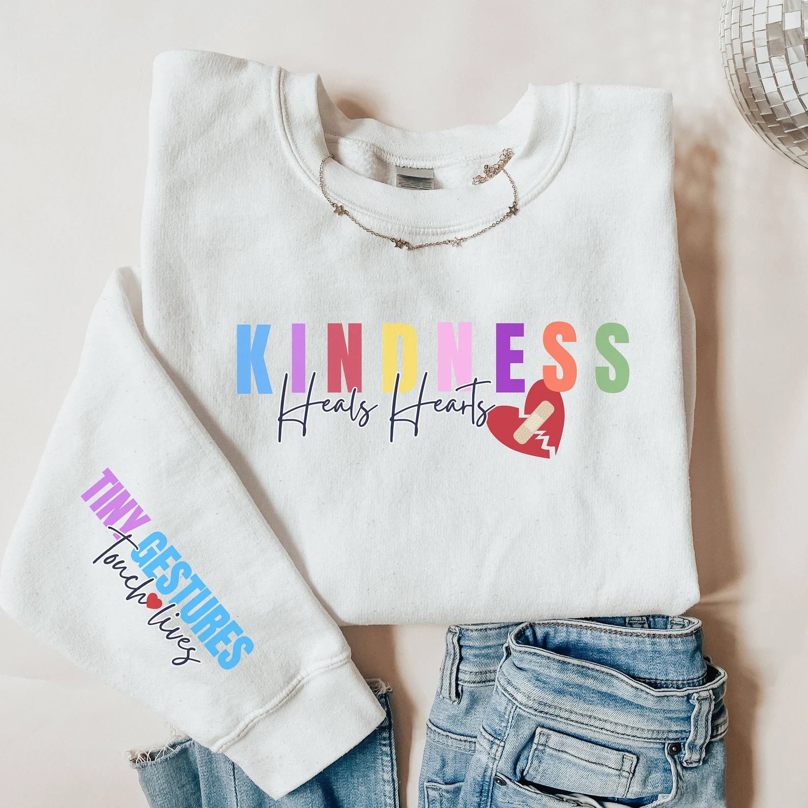 Kindness Heals Hearts & Tiny Gestures Saves Lives Sleeve White Sweatsh ...